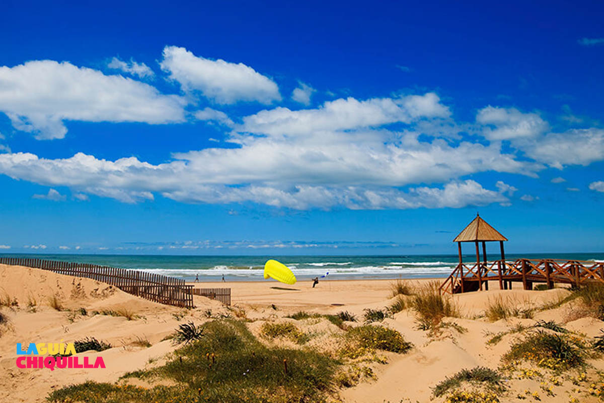 Las 10 mejores playas en la provincia de Cádiz para niños: ¡Diversión ...